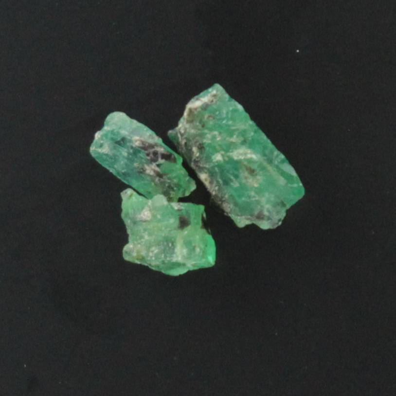 Rough Green Emerald - Rough Emerald Specimens - UK Mineral Suppliers