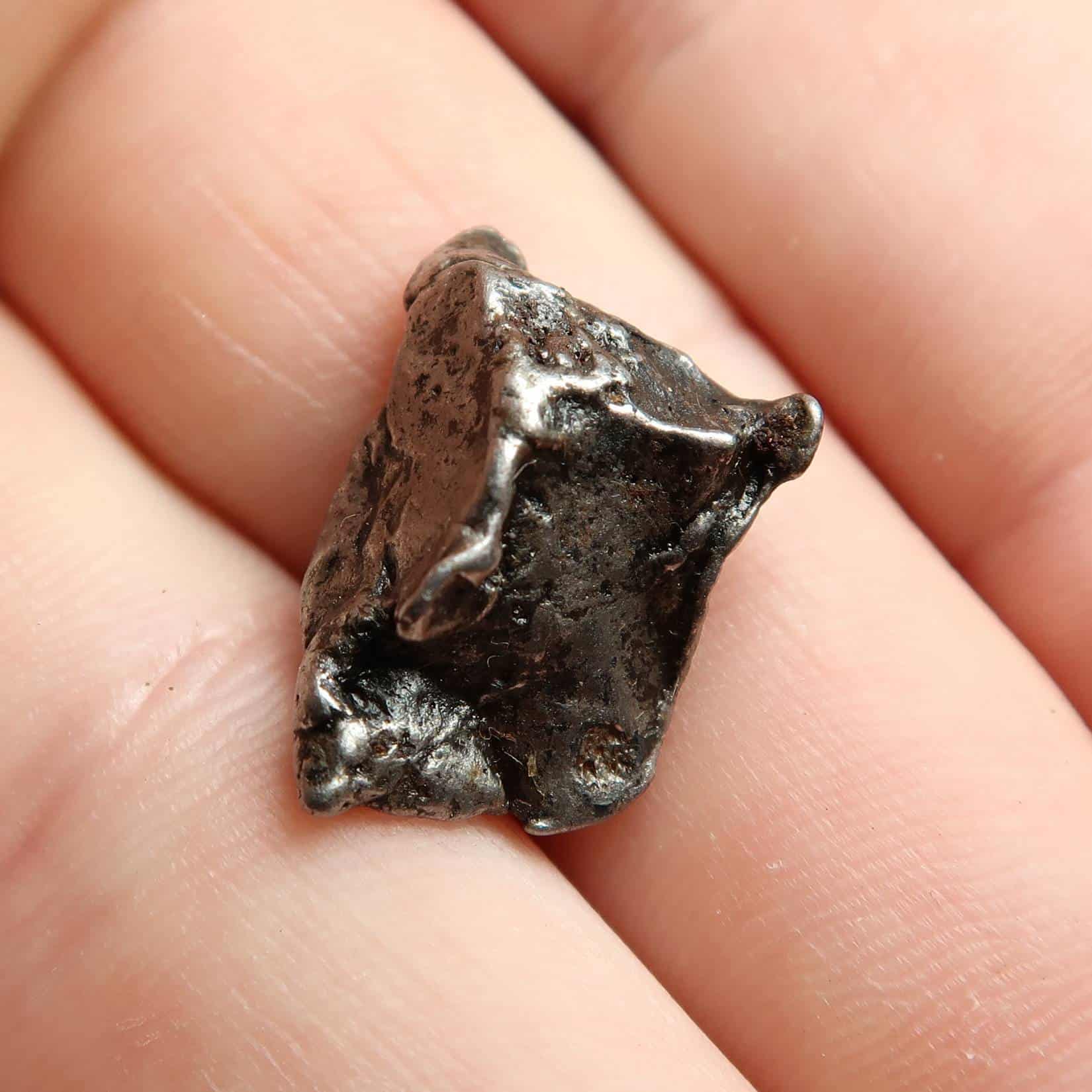 Sikhote Alin Meteorite Specimens - Buy Meteorites Online - UK Space