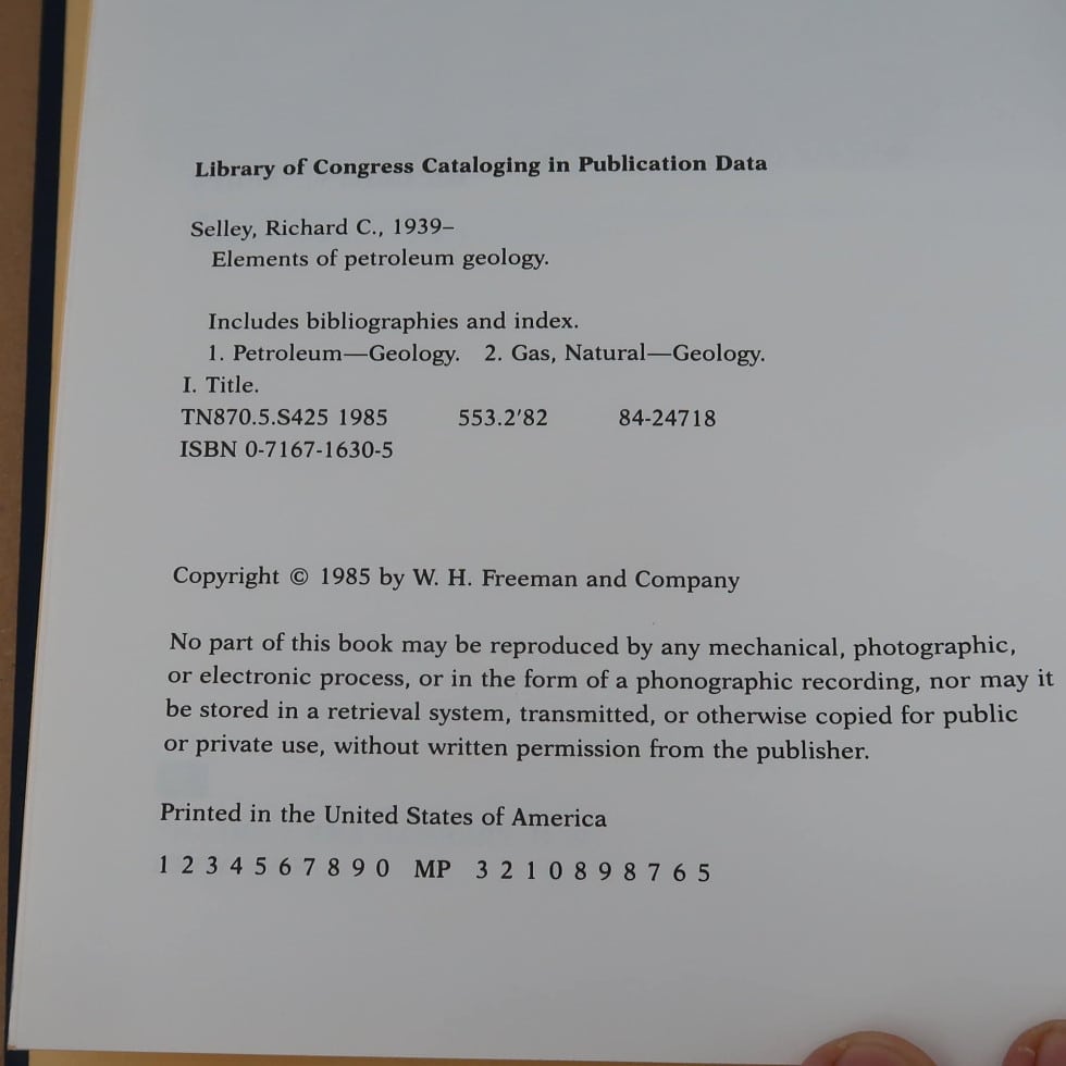 Elements of Petroleum Geology: Richard C. Selley